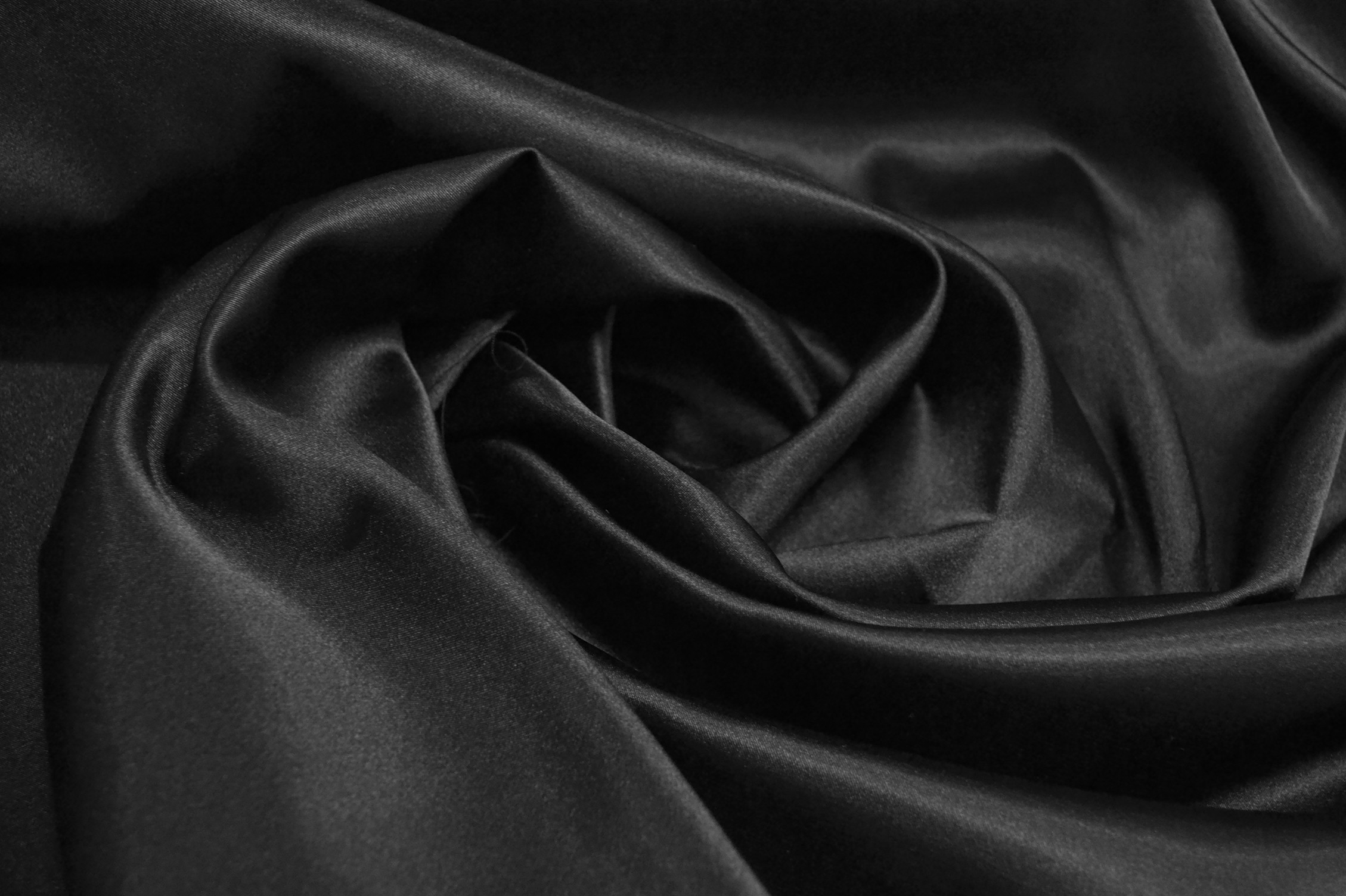 SATEN ELASTICO NEGRO - Telas Con Alma